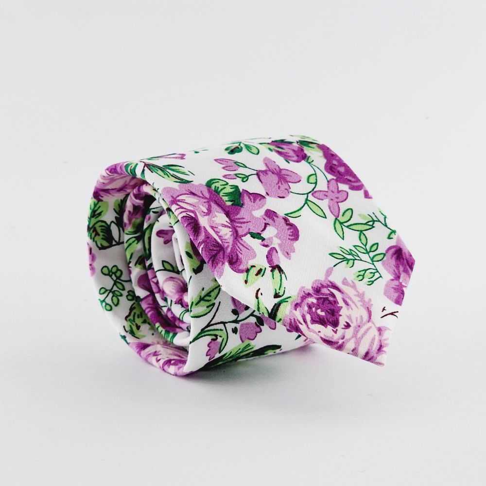 BLOOM KNOT – The Brooch Hub